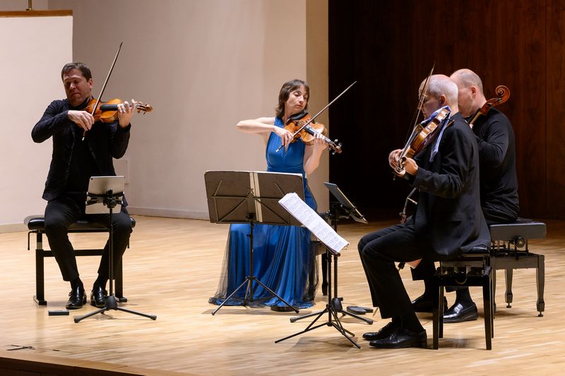 Crítica / La luminosidad del cuarteto de cuerda - por Abelardo Martín ...